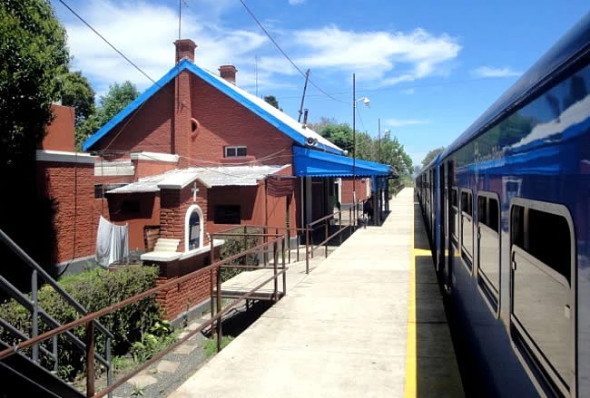 Cronogramas de servicios del tren sarmiento en el "finde" largo | El diario